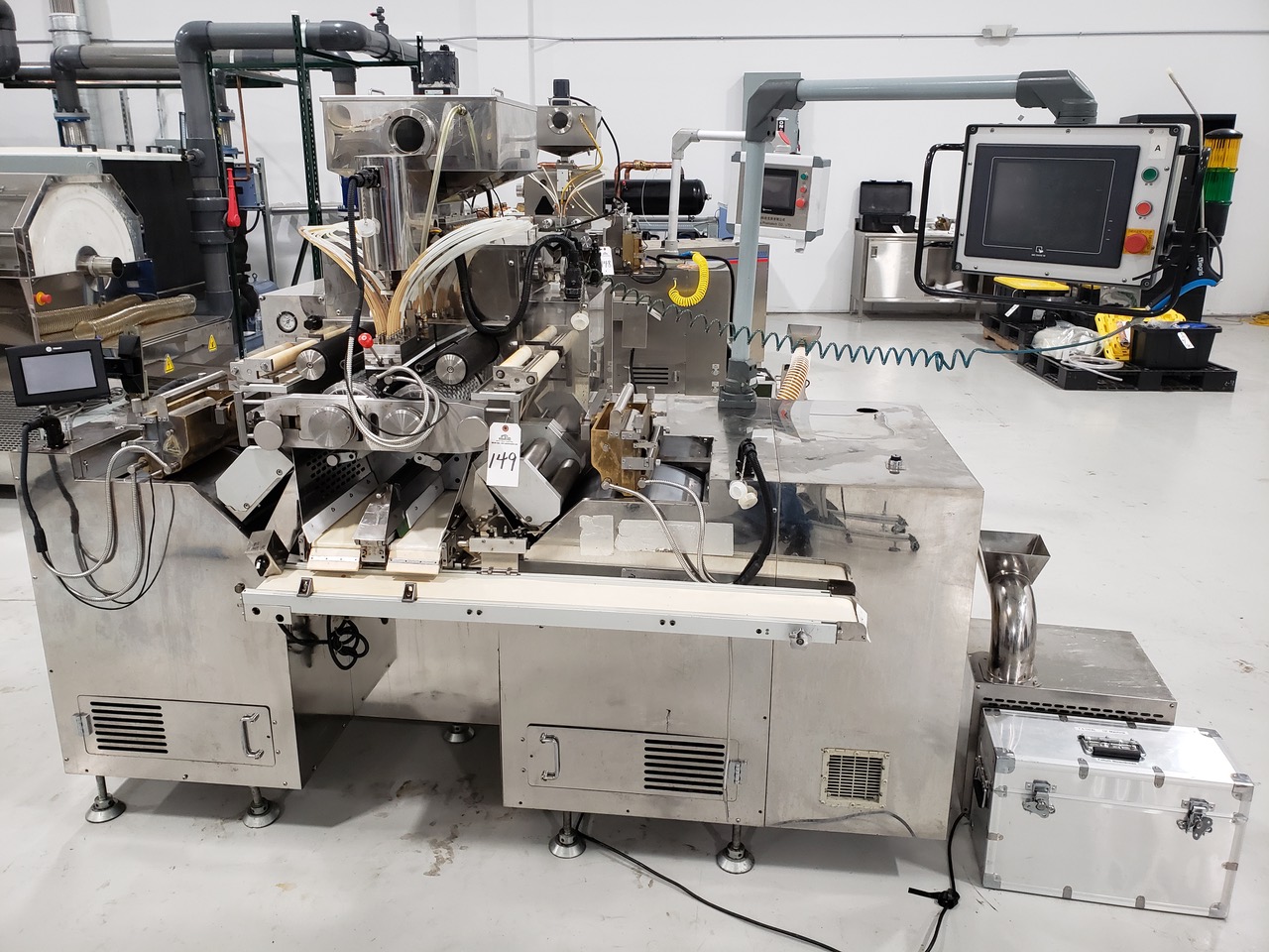 1200 Lot Broad and Full Spectrum CBD Plant Day 15 - New Mill Capital